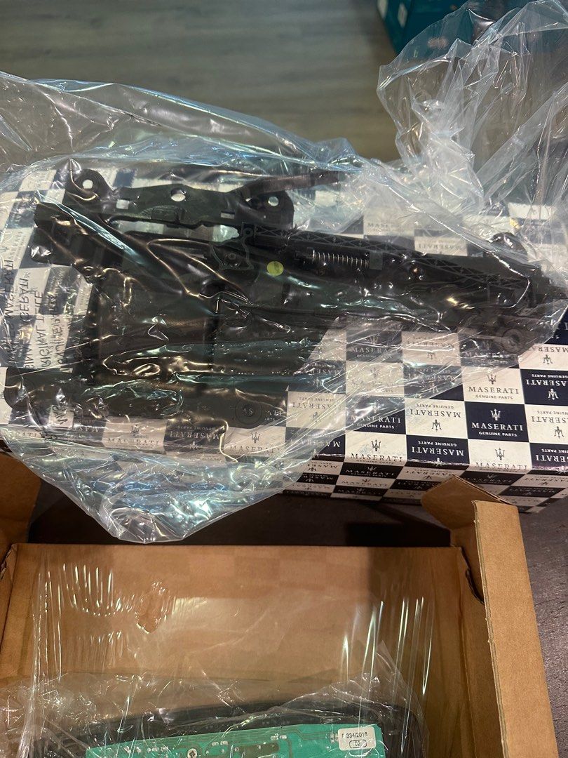 Maserati Granturismo aircon control , aircon ecu and clip, Car ...
