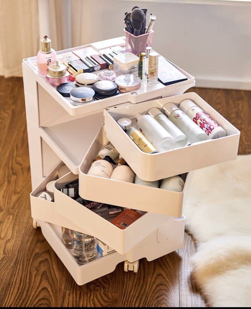 Movable Wheelable Coffee Table With Wheels, Furniture & Home Living ...