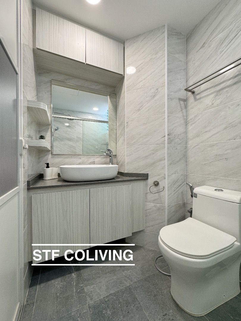 (Near MRT) Room for Rent @ Maysprings near Bukit Panjang MRT/LRT ...