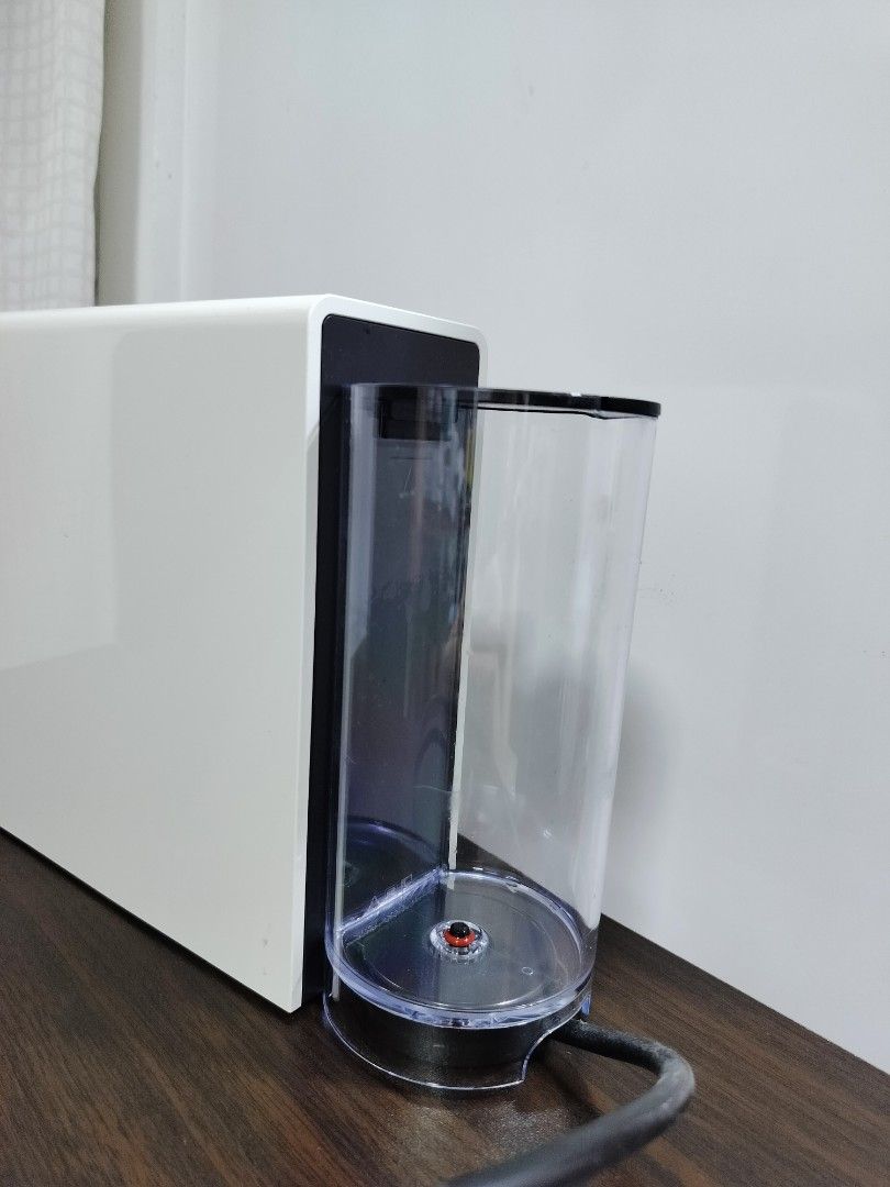 Nespresso Essenza Mini Coffee Machine, TV & Home Appliances, Kitchen ...