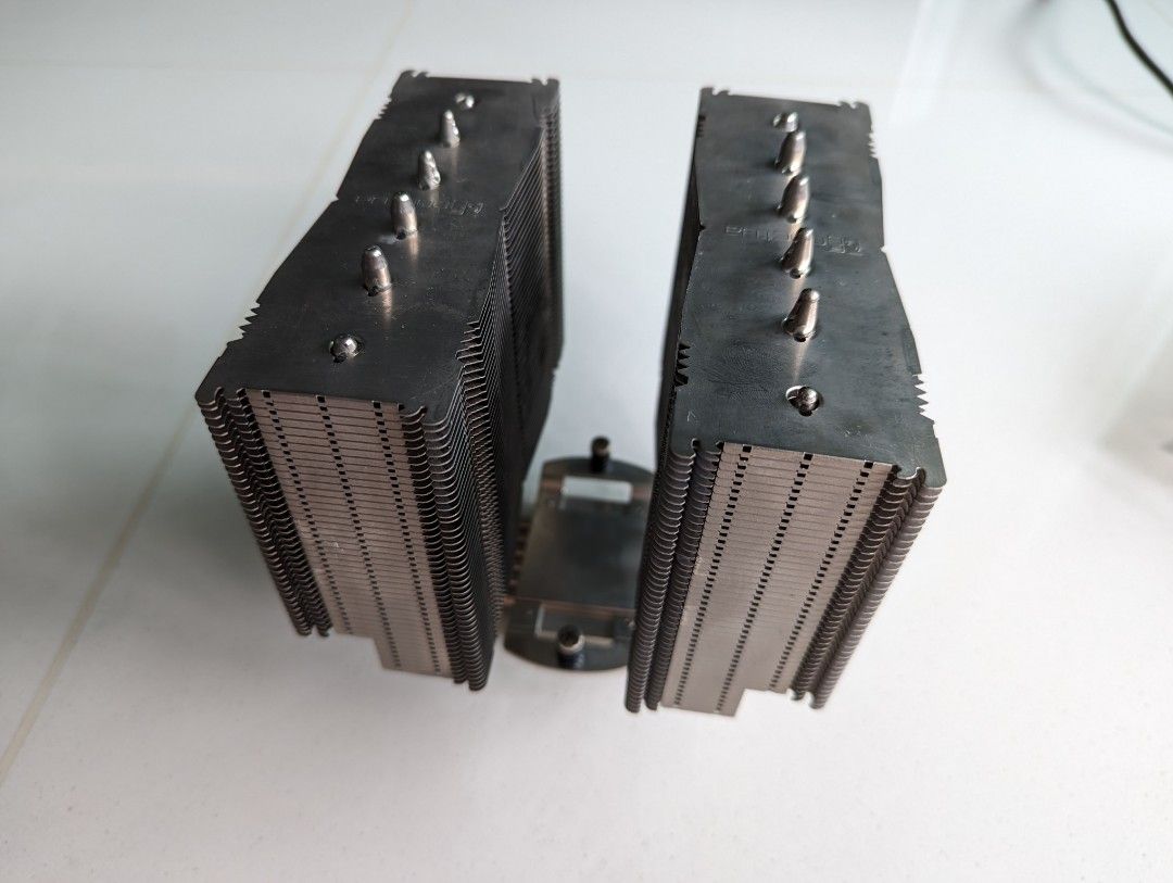 Noctua NH-D15, Premium CPU Cooler with 2x NF-A15 PWM 140mm Fans (Brown ...