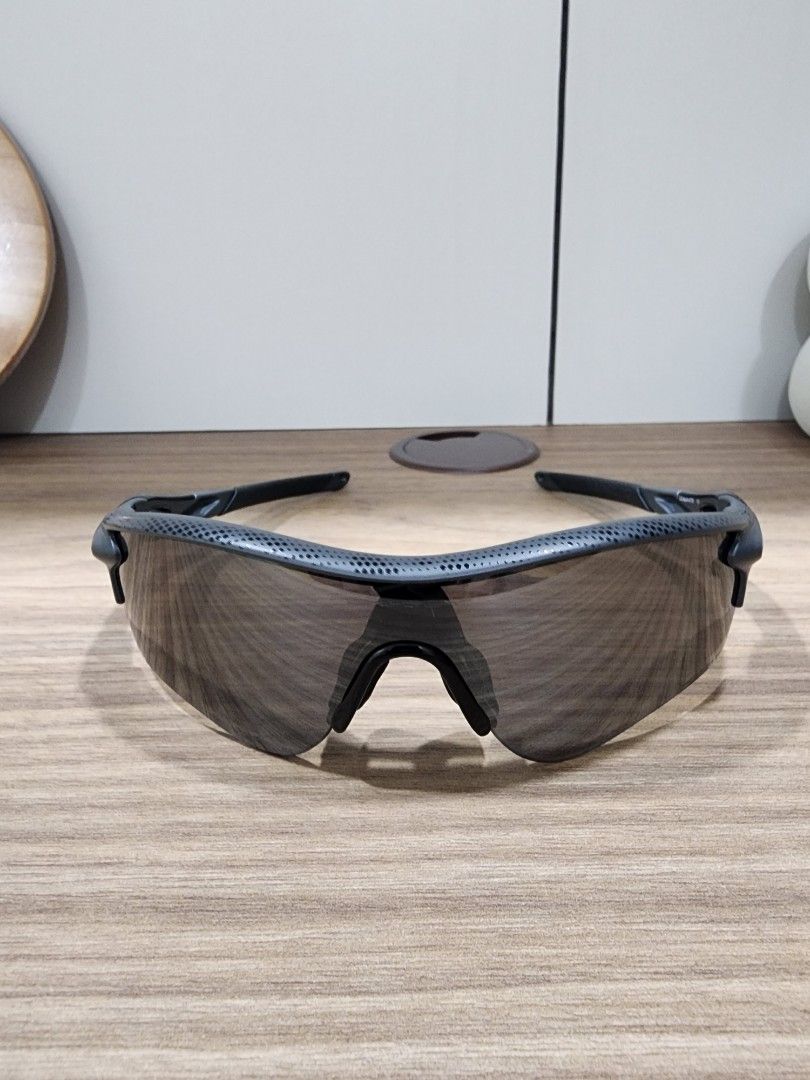Oakley Radar Lock Path, Men's Fashion, Watches & Accessories ...