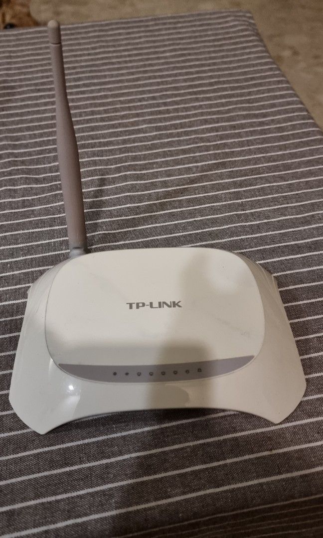 Old TP-Link router WiFi, Computers & Tech, Parts & Accessories ...