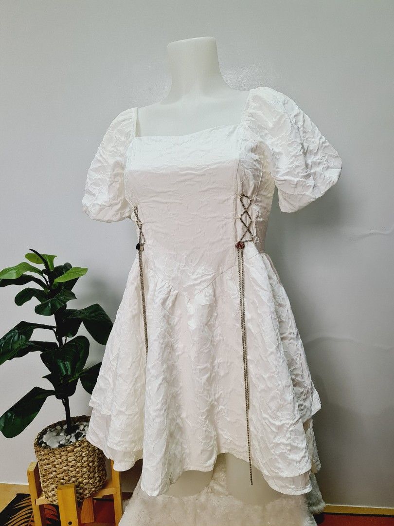 Puff white formal cute dress, Women's Fashion, Dresses & Sets, Dresses on Carousell