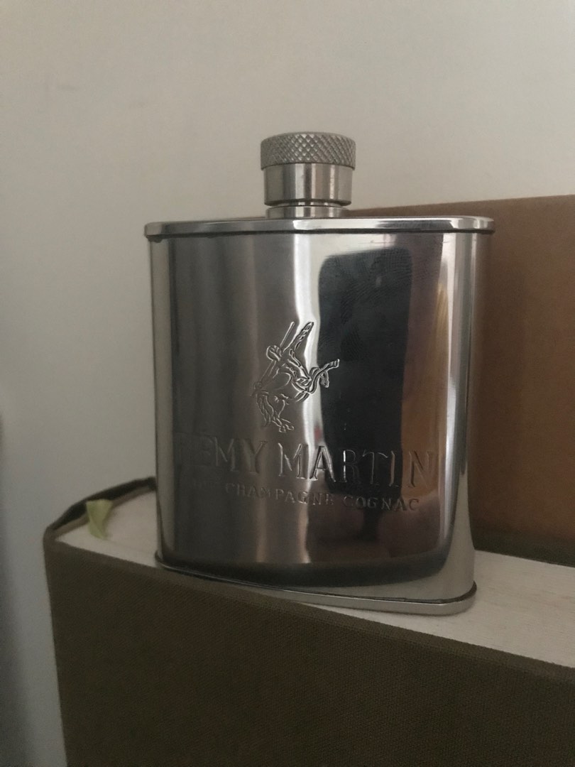 Remy Martin Fine Champagne Cognac Flask P078 V02, Furniture & Home ...