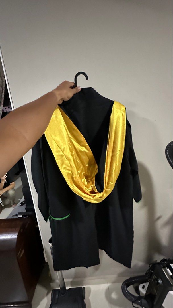 How To Wear Rp Graduation Gown at Katharine Gillis blog