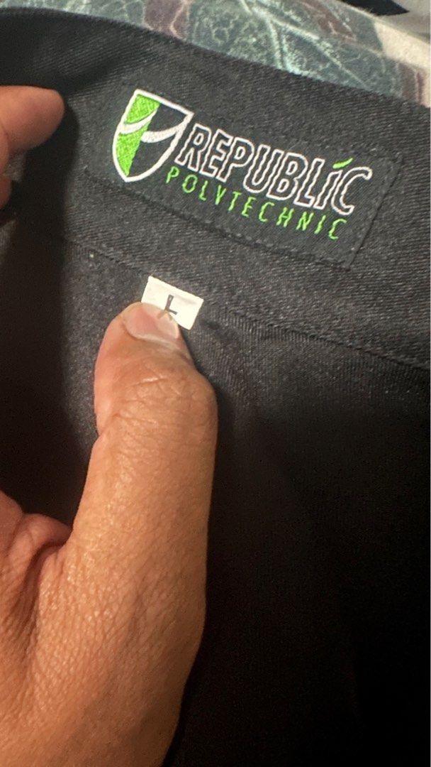 RP graduation gown (School of Hospitality), Men's Fashion, Coats ...