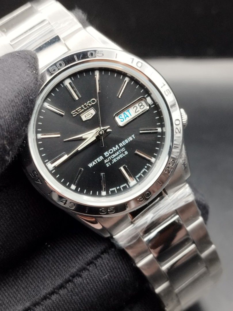 Seiko 5 explorer, Men's Fashion, Watches & Accessories, Watches on ...
