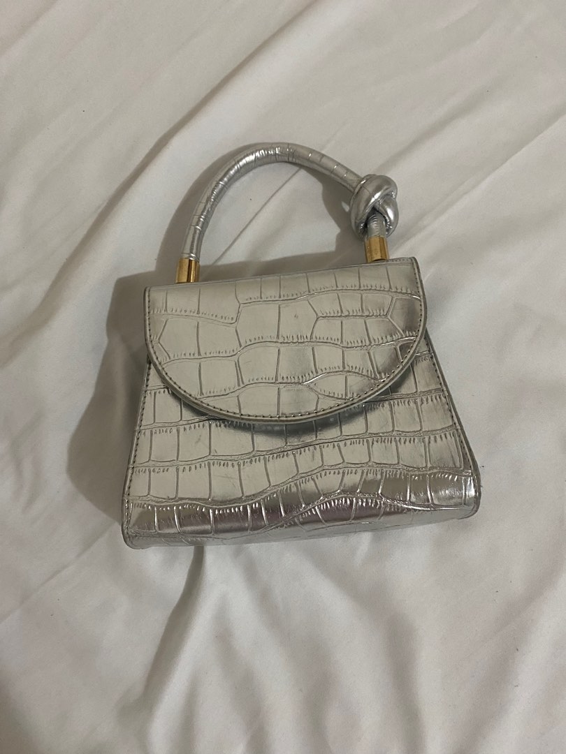 SHEIN Mini Metallic/Silver Crocodile Embossed Flap Chain Square Bag ...