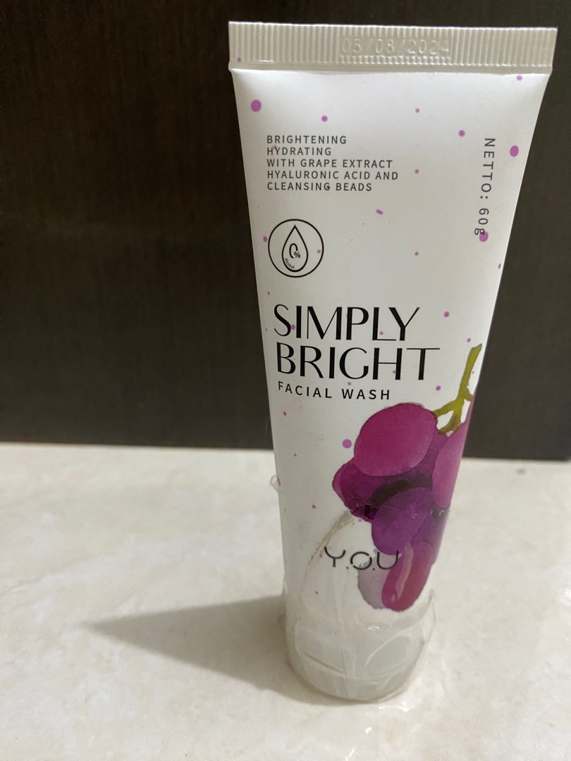 Simply Bright facial wash YOU, Kesehatan & Kecantikan, Kulit, Sabun ...