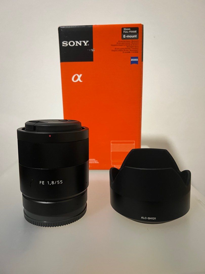 Sony FE 55mm F1.8 lens, Photography, Lens & Kits on Carousell