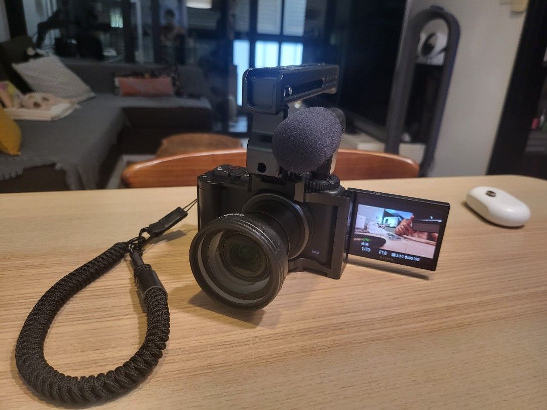 Sony ZV-1 Digital Vlogging Camera, Photography, Cameras on Carousell