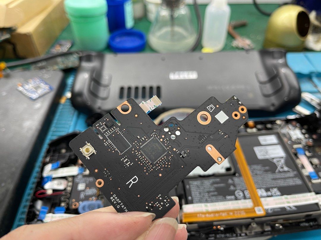 SteamDeck repair service by Midway store malaysia, Video Gaming, Video ...