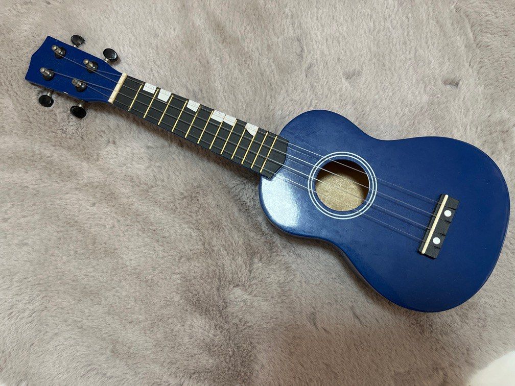 Ukulele (blue), Hobbies & Toys, Music & Media, Musical Instruments on ...