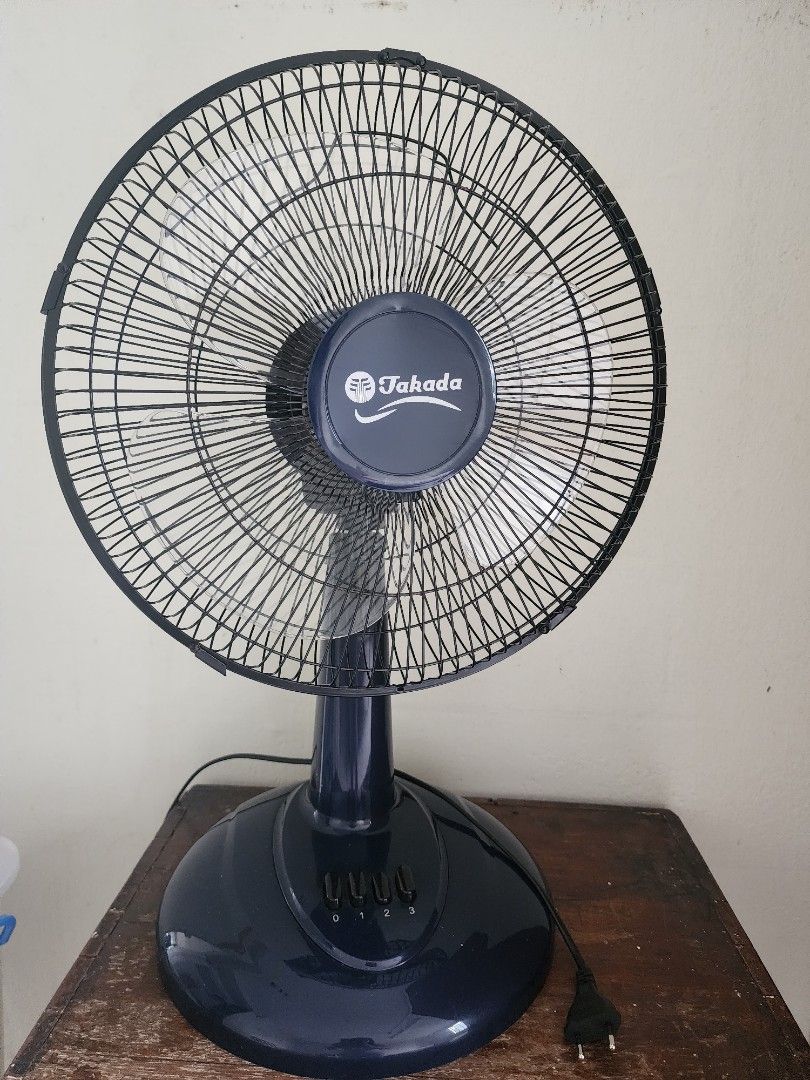 12 inch table fan, Furniture & Home Living, Lighting & Fans, Fans on ...