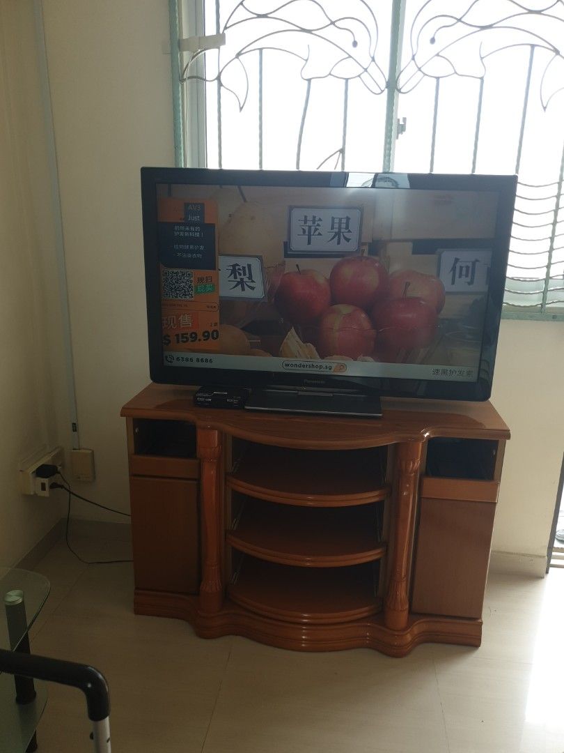 40 inches TV with console, TV & Home Appliances, TV & Entertainment, TV ...