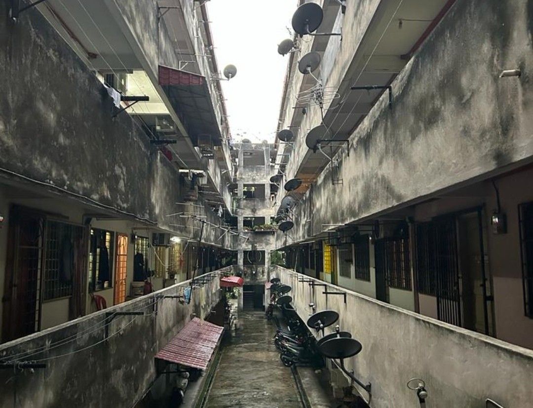 5th Floor Walk Up Flat@Damai Indah Court Jalan Damai Infah 2 - Cheras ...