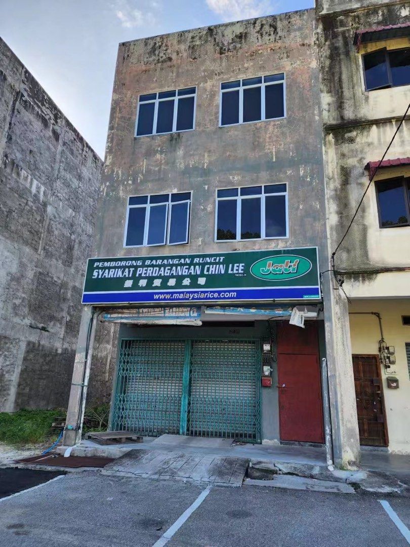 Ayer Tawar 3 Storey Shop Lot, Property, For Sale on Carousell