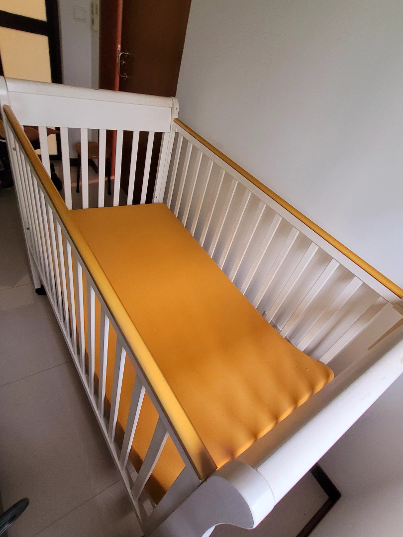 Baby Cot (est. 120cm x 60 cm) to be given away, Babies & Kids, Baby ...