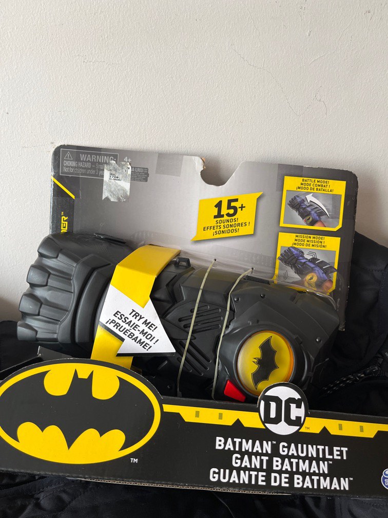 Batman gauntlet, Hobbies & Toys, Toys & Games on Carousell