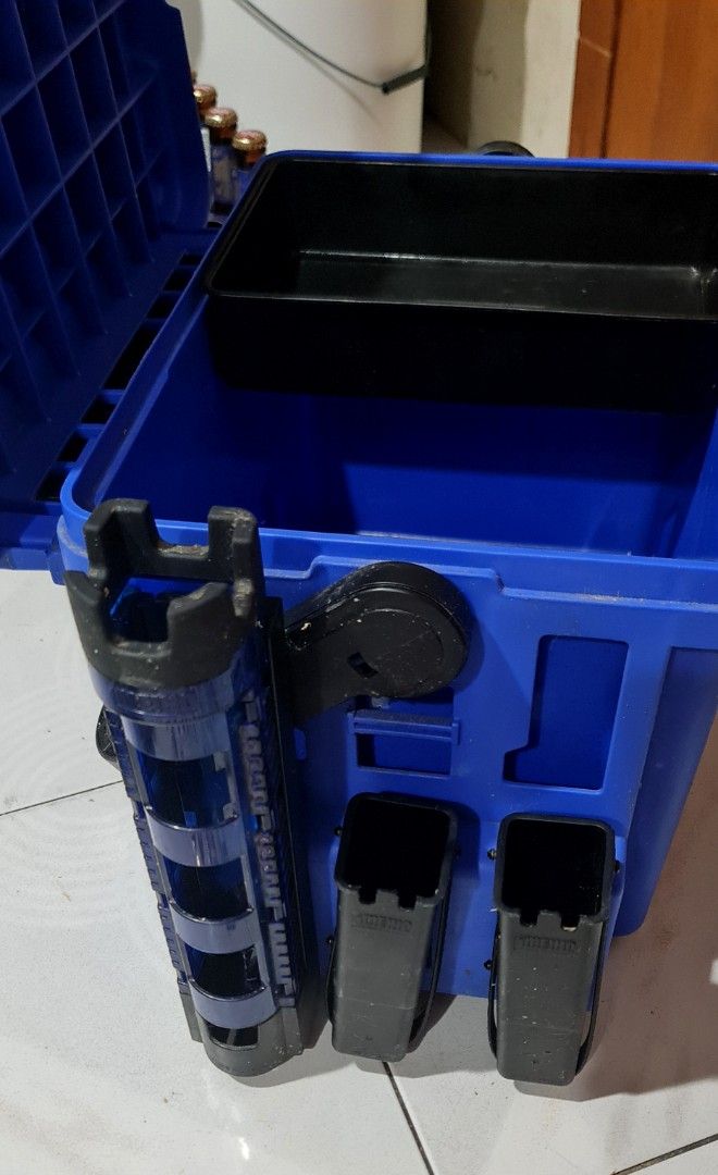 Bucket Mouth Tackle Box, Hobbies & Toys, Travel, Travel Essentials ...