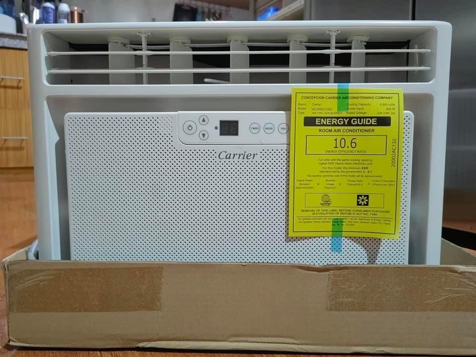 Carrier Aura Non-Inverter Top Discharge, TV & Home Appliances, Air ...