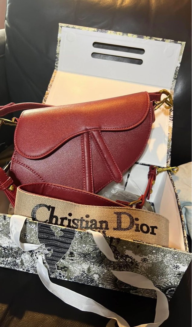 CD Red Bag with Box, Women's Fashion, Bags & Wallets, Cross-body Bags ...