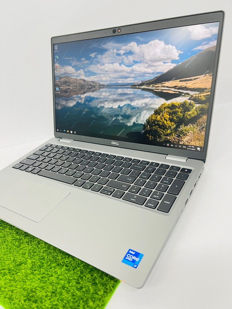 Dell latitude 5520 ,11th gen ,Intel Core i7 Vpro , Ram 16 gb ,512gb ssd ...