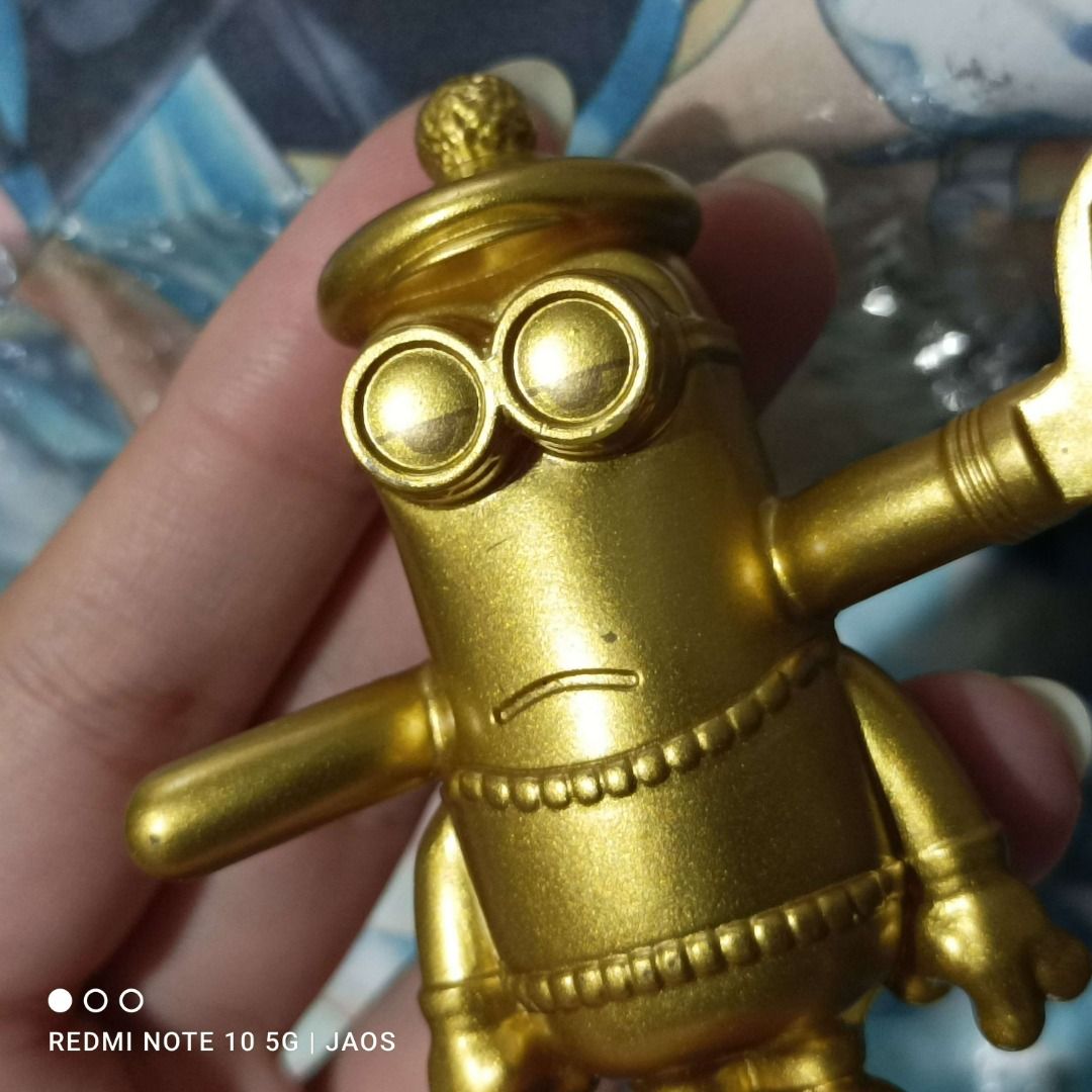Despicable Me Minions McDonald's Happy Meal Golden Minion Golfer Pirate ...