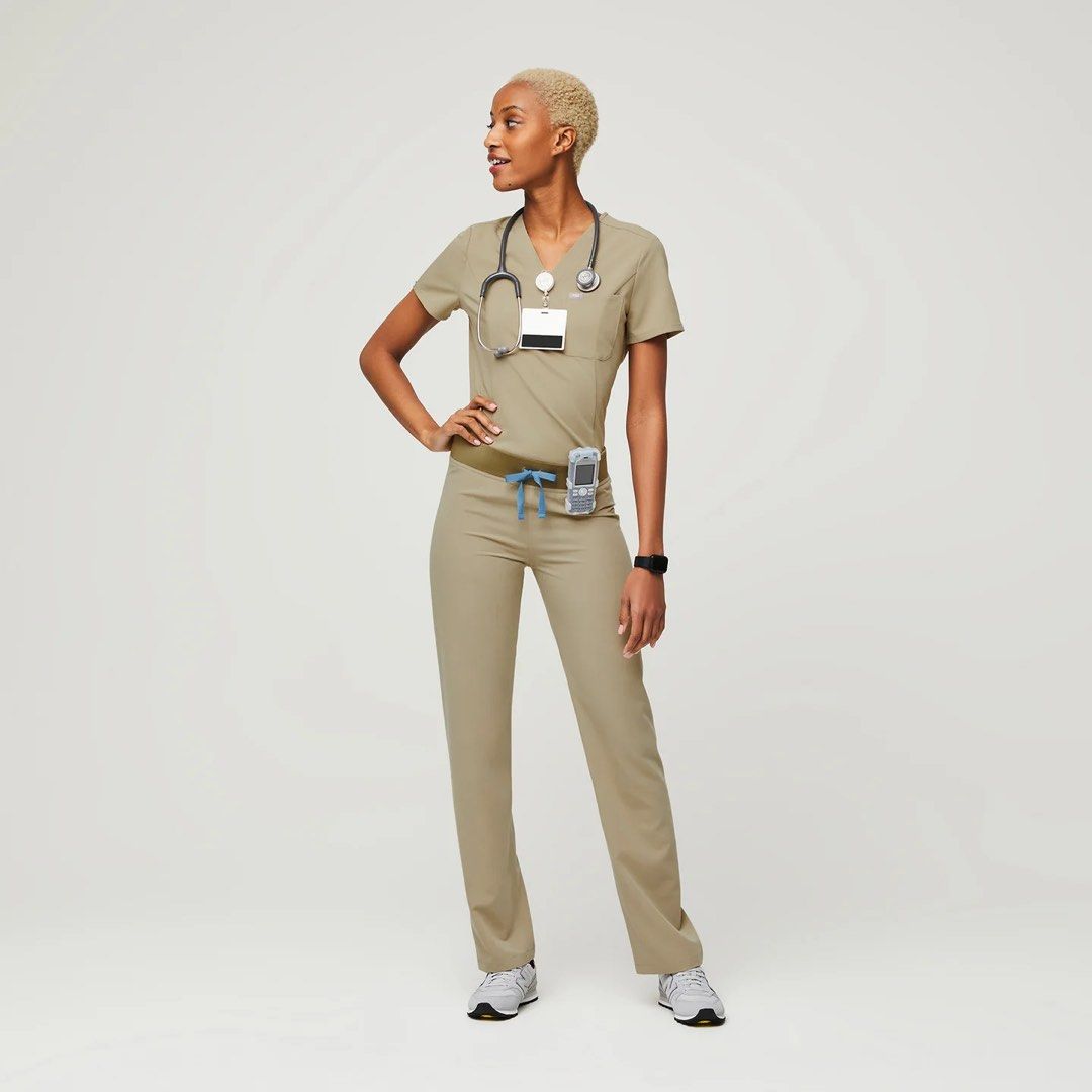 FIGS Sandstone Livingston Scrub Pants, Women's Fashion, Activewear on ...