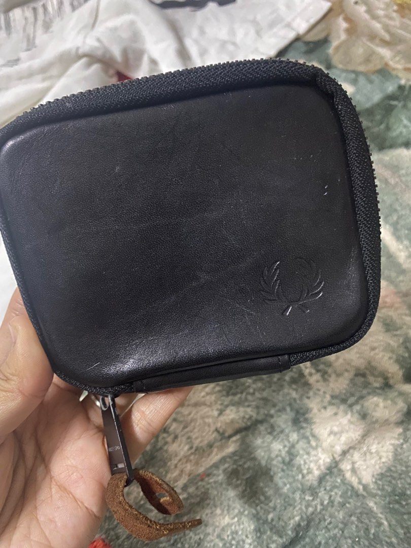 Fred Perry Key Holder, Men's Fashion, Watches & Accessories, Wallets ...