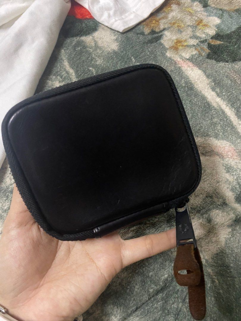 Fred Perry Key Holder, Men's Fashion, Watches & Accessories, Wallets ...