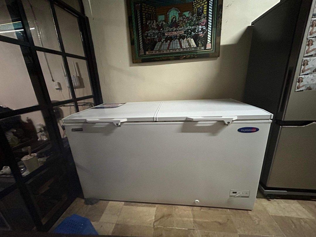 FUJIDENZO IFC-17GDF Chest Freezer, TV & Home Appliances, Kitchen ...