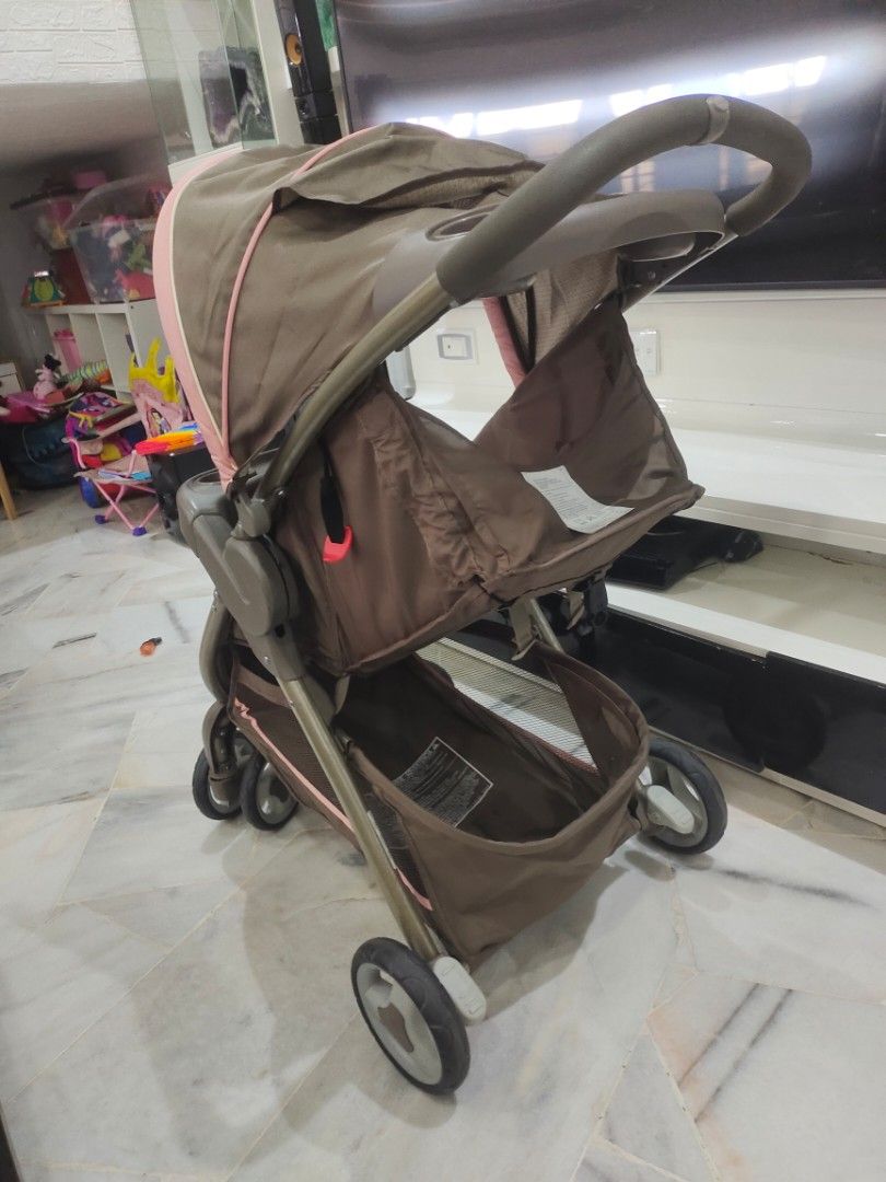 GRACO BABY STROLLER, Babies & Kids, Going Out, Strollers on Carousell