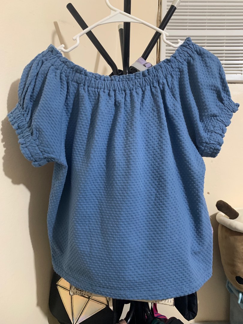 GU TOP, Women's Fashion, Tops, Others Tops on Carousell