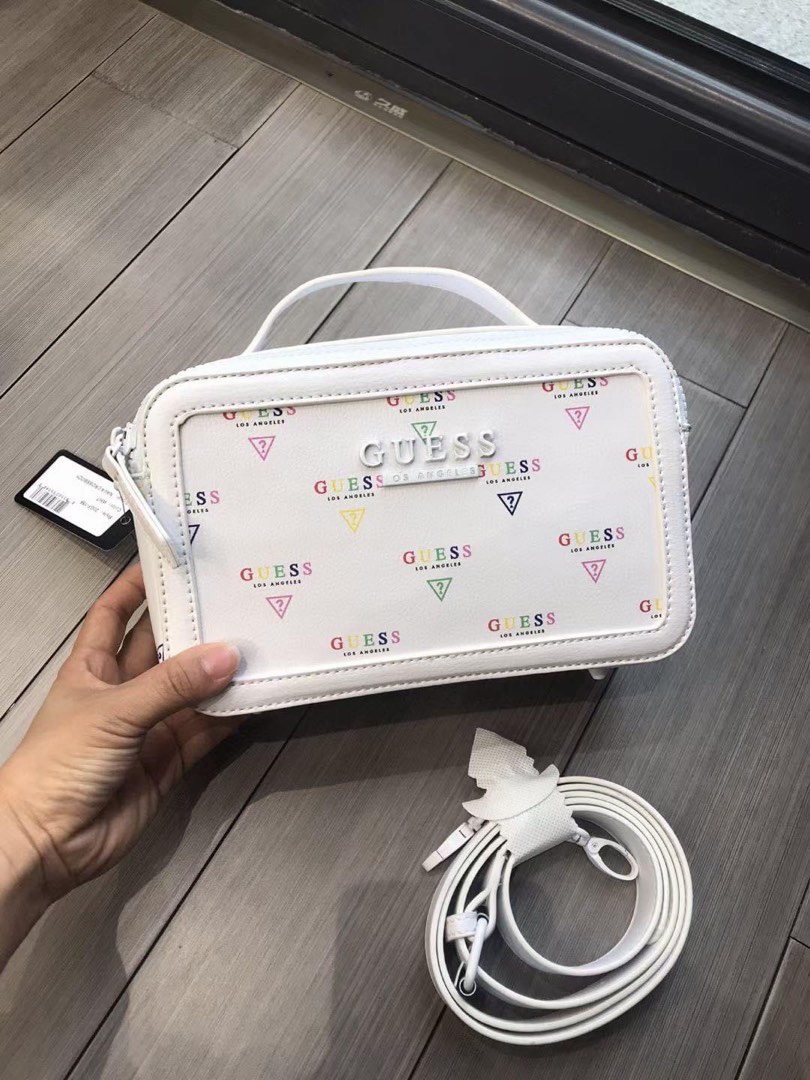 Guess Camera bag, Women's Fashion, Bags & Wallets, Cross-body Bags on ...