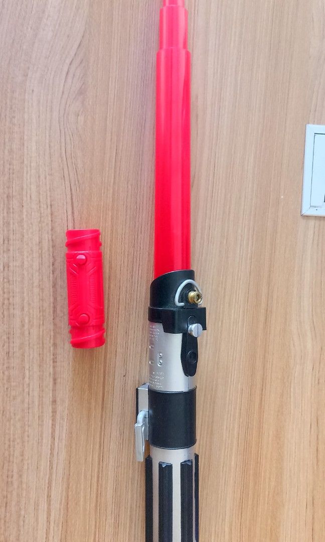 Hasbro Lightsaber, 興趣及遊戲, 玩具 & 遊戲類 - Carousell
