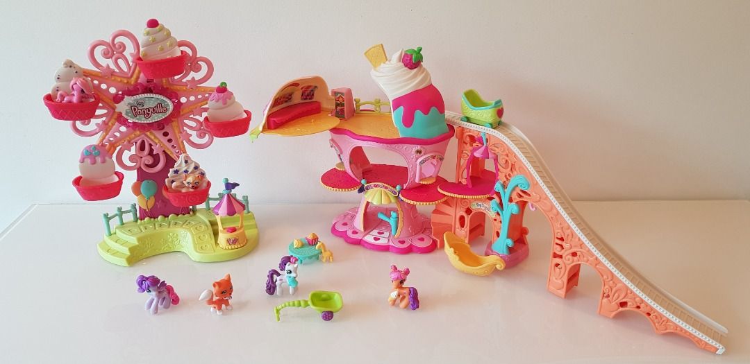 Hasbro My Little Pony Ponyville Sweet Sundae Amusement Park ...