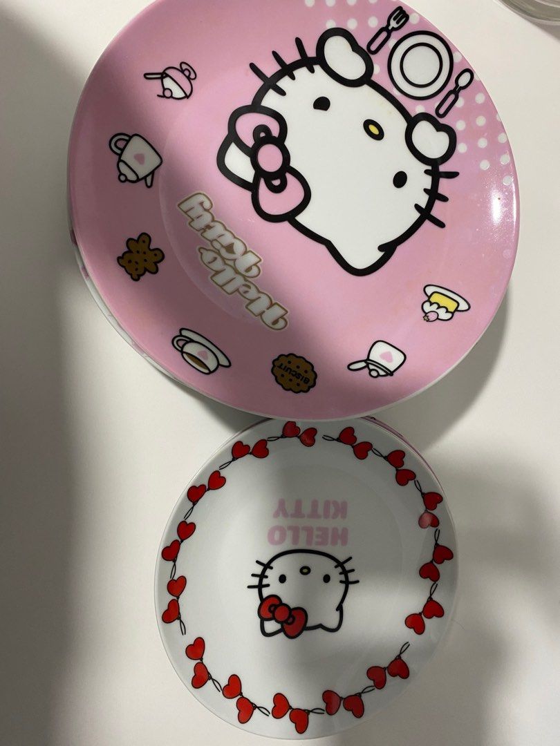 Hello Kitty Plate, Furniture & Home Living, Kitchenware & Tableware ...
