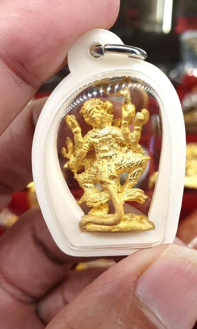 Holy 8-Handed Hanuman Amulet by LP Key , Hanuman 8 Kon, believed tp be ...