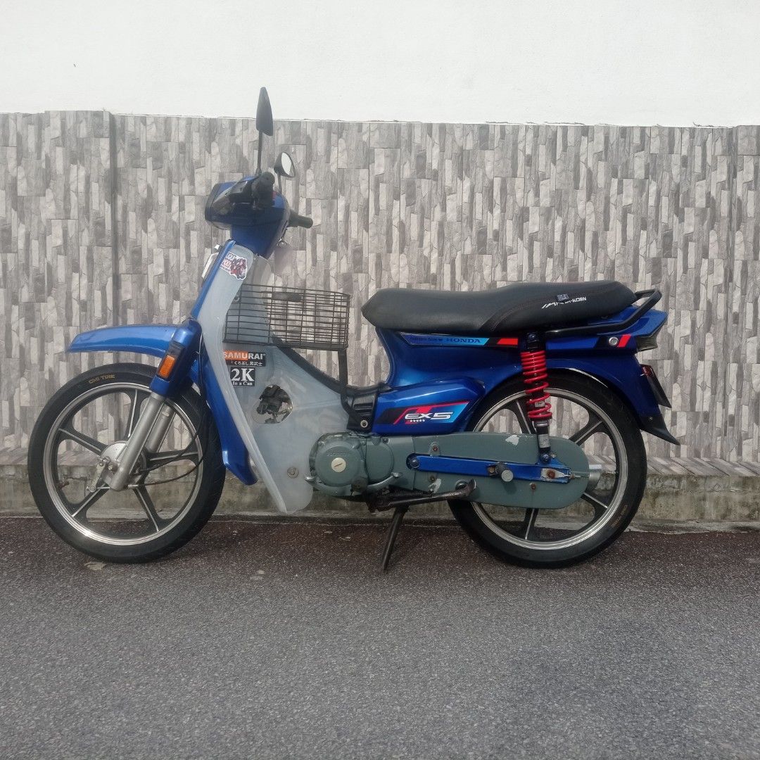 Honda ex5 dream, Motorbikes on Carousell