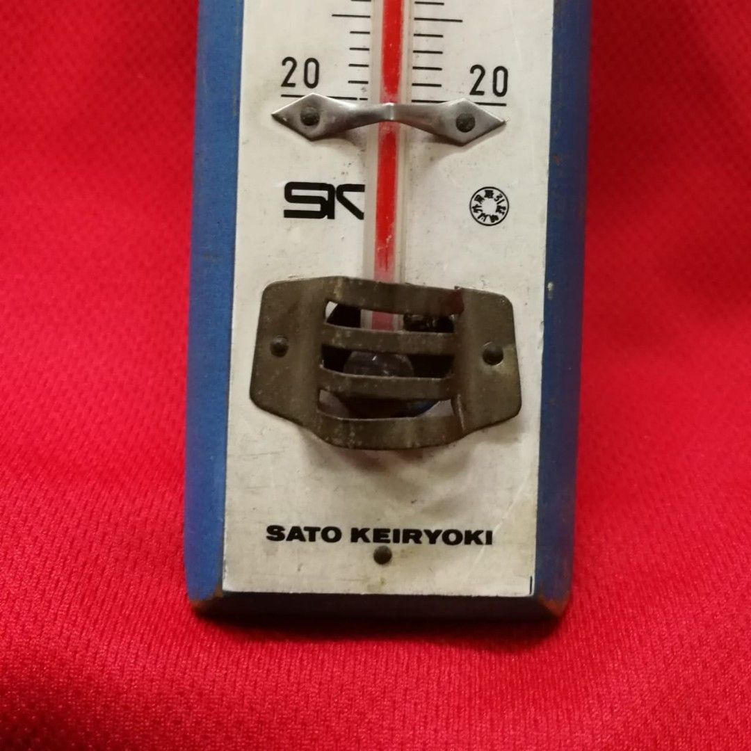 Japanese Keiryoki SATO Wall hanging wooden base Thermometer, Hobbies ...