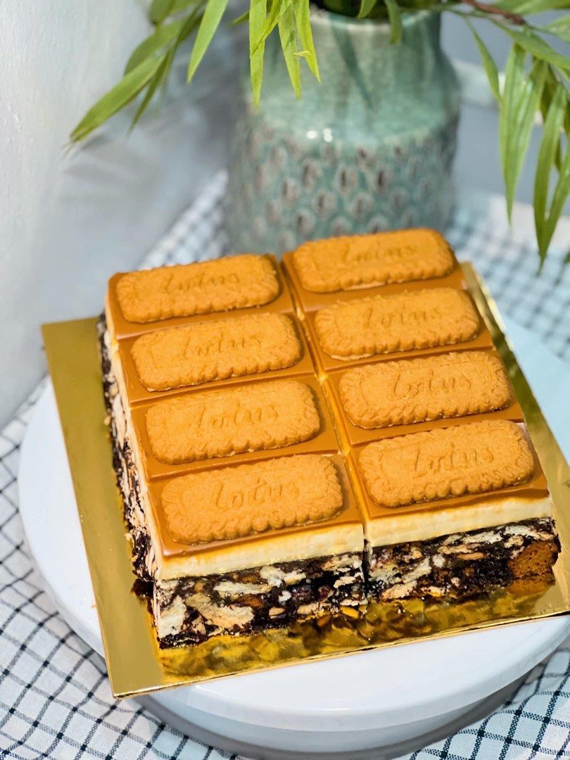 Kek Batik Coklat Indulgence Premium, Food & Drinks, Homemade Bakes on ...