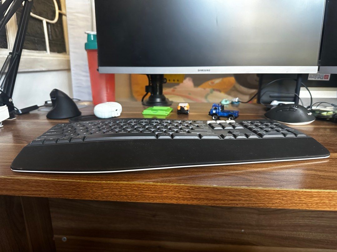 Logitech K850 Ergonomic Computers And Tech Parts And Accessories Computer Keyboard On Carousell