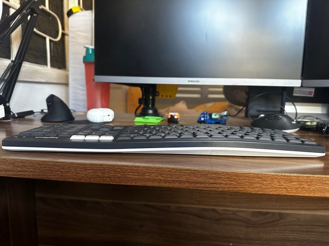 Logitech K850 Ergonomic Computers And Tech Parts And Accessories Computer Keyboard On Carousell