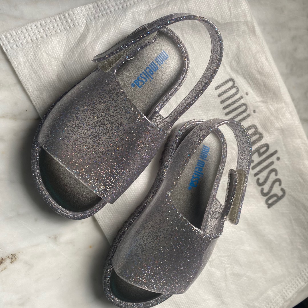 Mini Melissa S6, Babies & Kids, Babies & Kids Fashion on Carousell