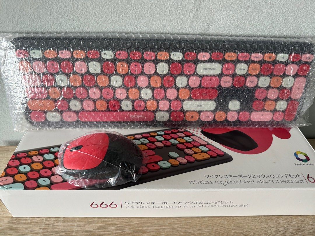 MOFii wireless keyboard amd mouse set, Computers & Tech, Parts ...