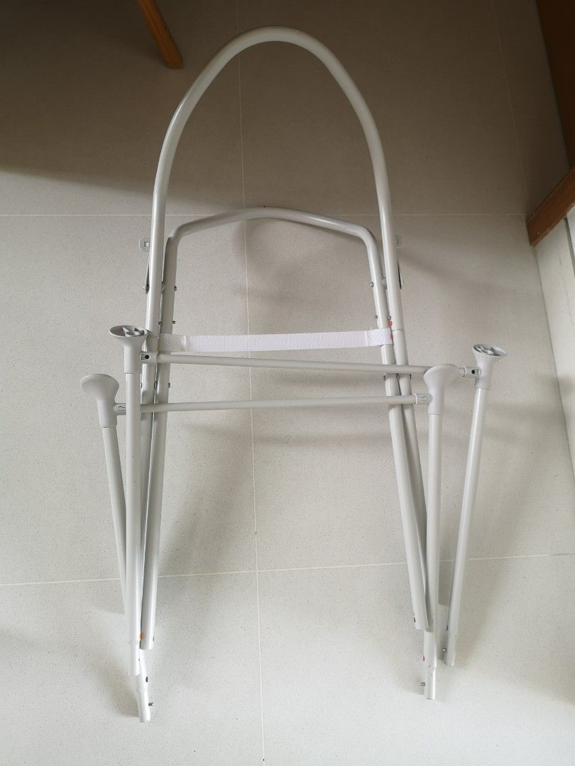 New Shnuggle Folding Bath Stand, Babies & Kids, Bathing & Changing ...