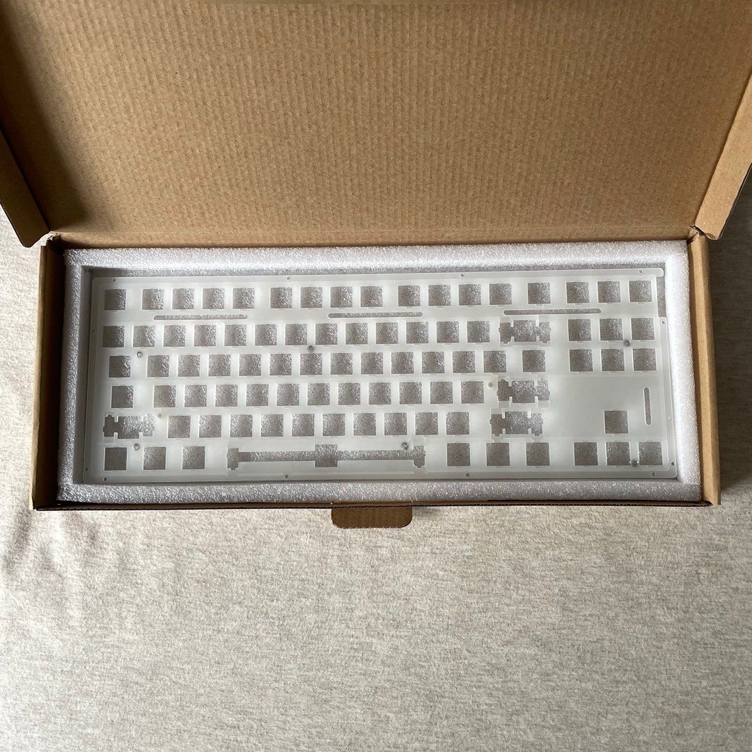 Novelkeys NK87 Entry Edition Frost, Computers & Tech, Parts ...