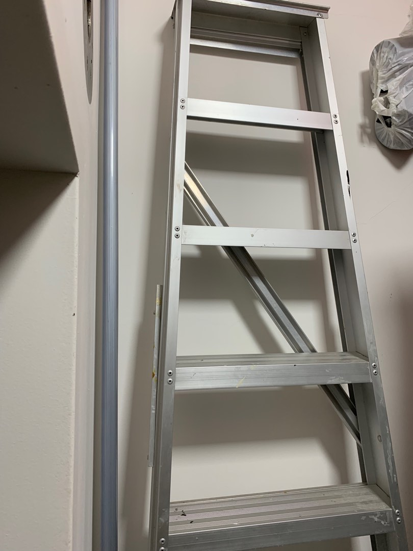 One-sided Aluminium A-Frame 10-steps Ladder, Furniture & Home Living ...